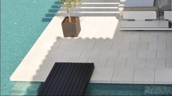 Large format floors in lightweight natural stone | Stonesize